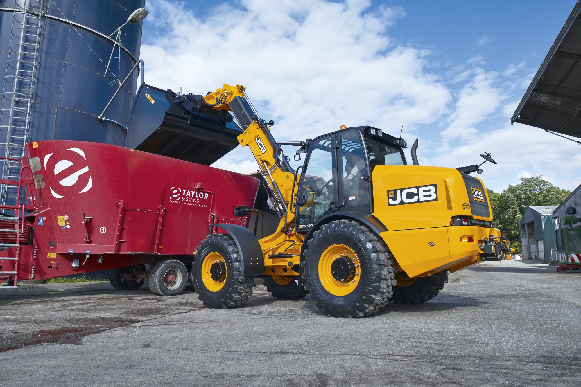JCB TM420 ARTICULATED TELESCOPIC HANDLER | Briggs JCB
