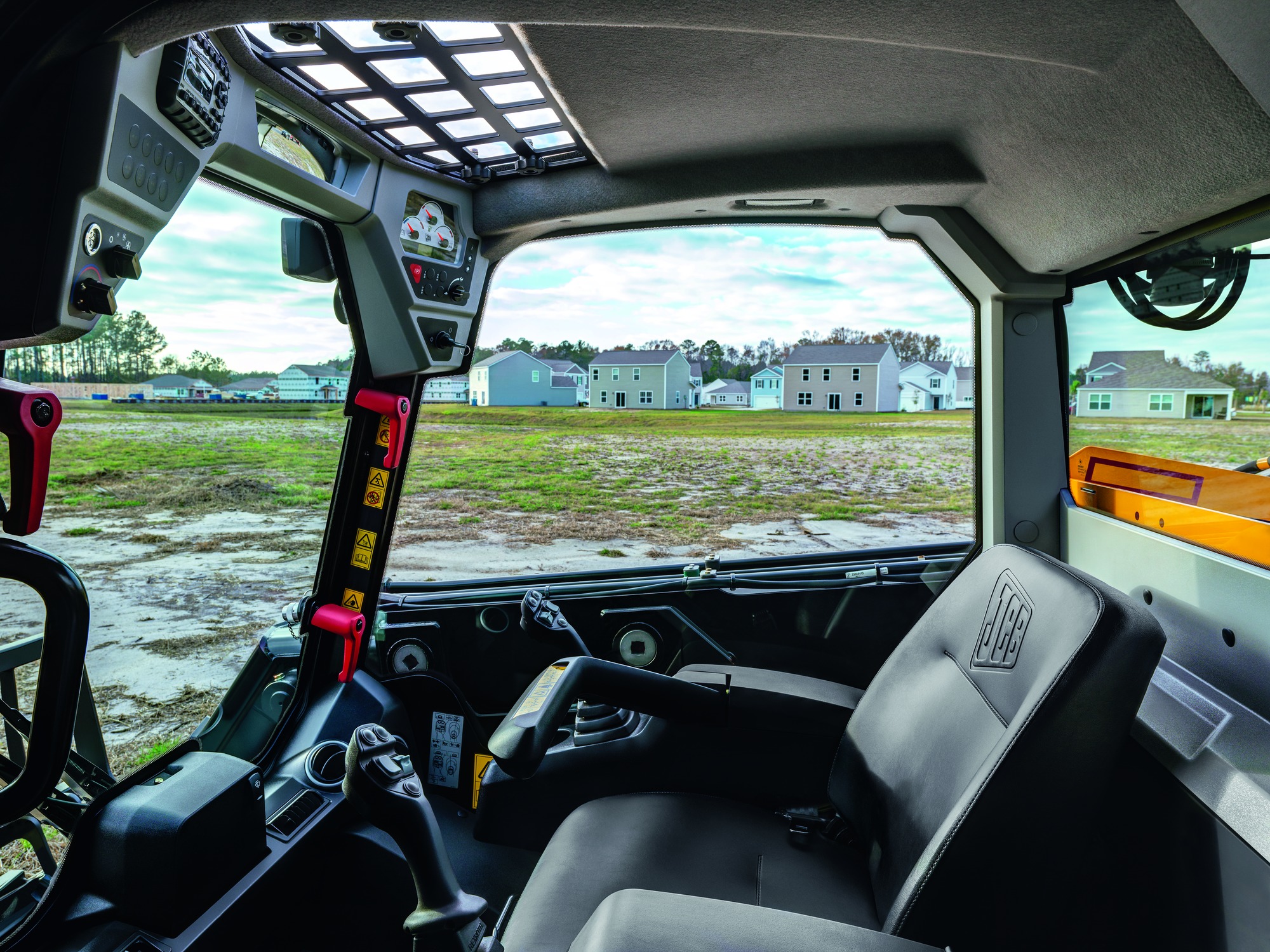 JCB 215T Compact Track Loader | Briggs JCB