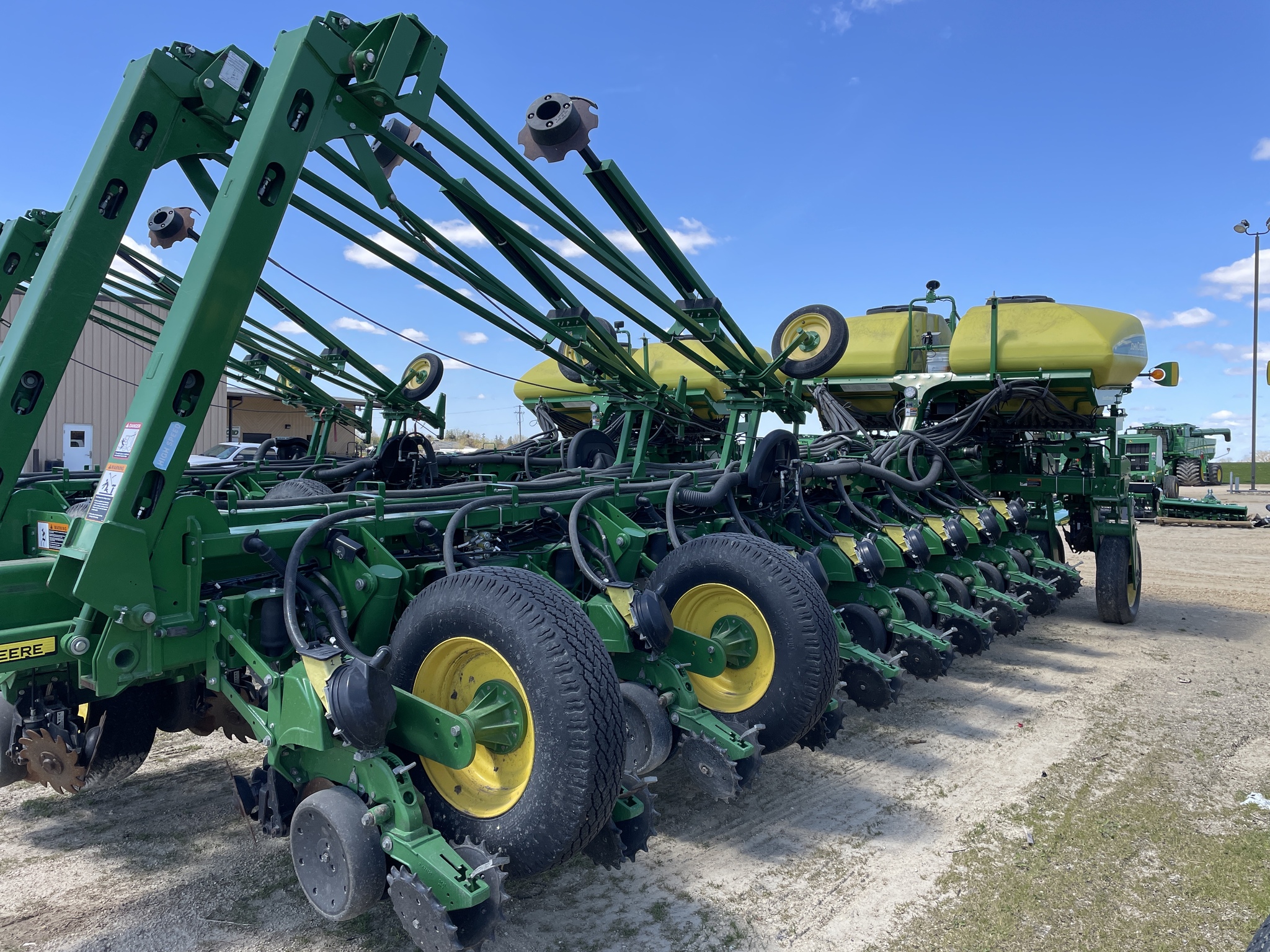 Used John Deere 1775nt 192676 Sloan Implement