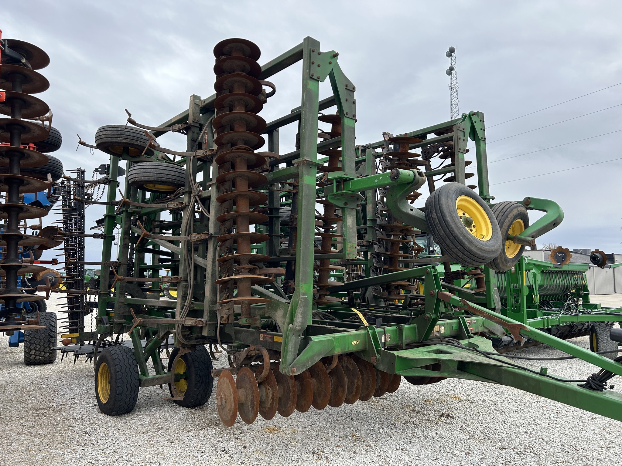 Used John Deere 2310 #208477 | Sloan Implement