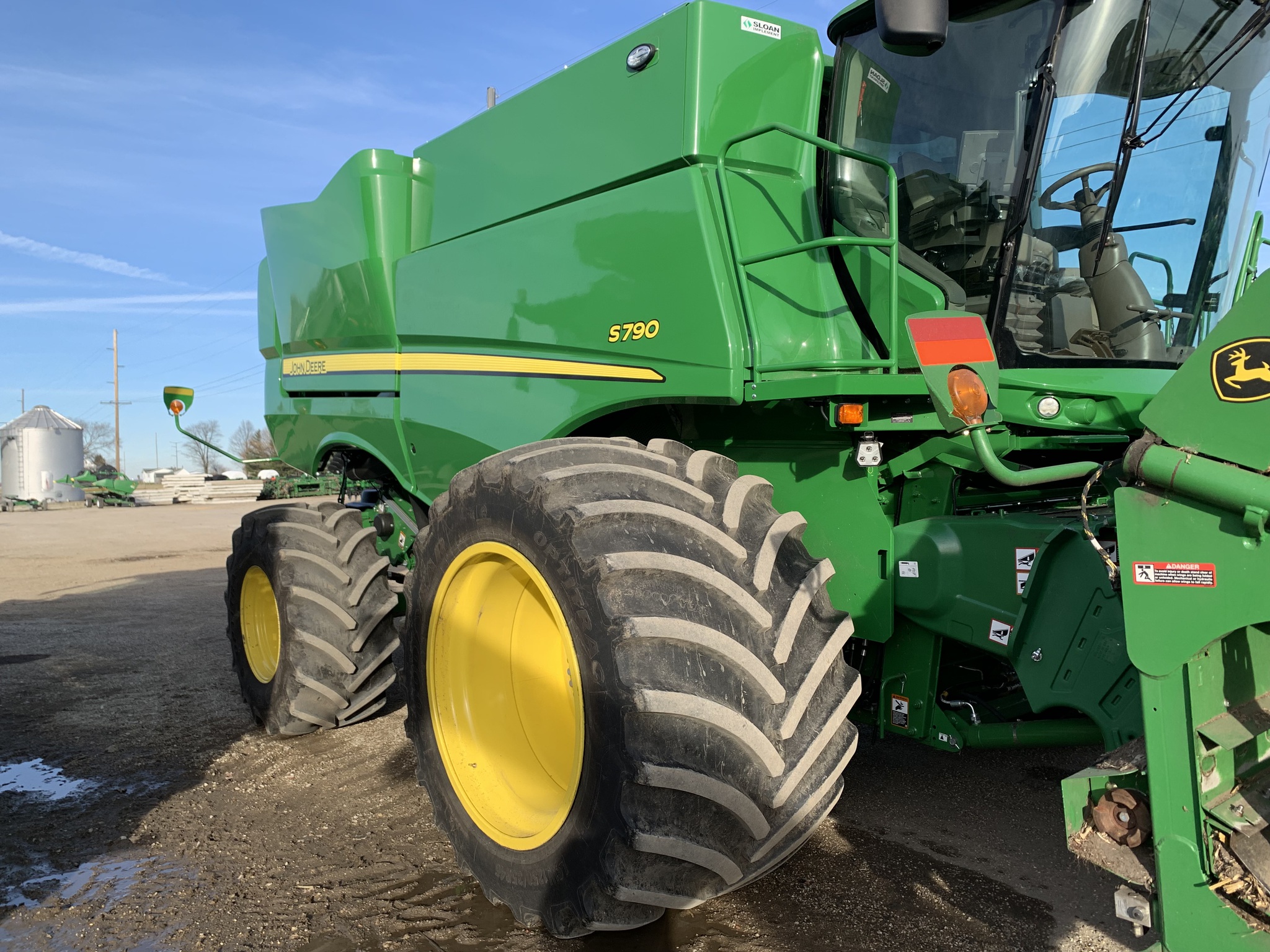 Used John Deere S790 #203351 | Sloan Implement