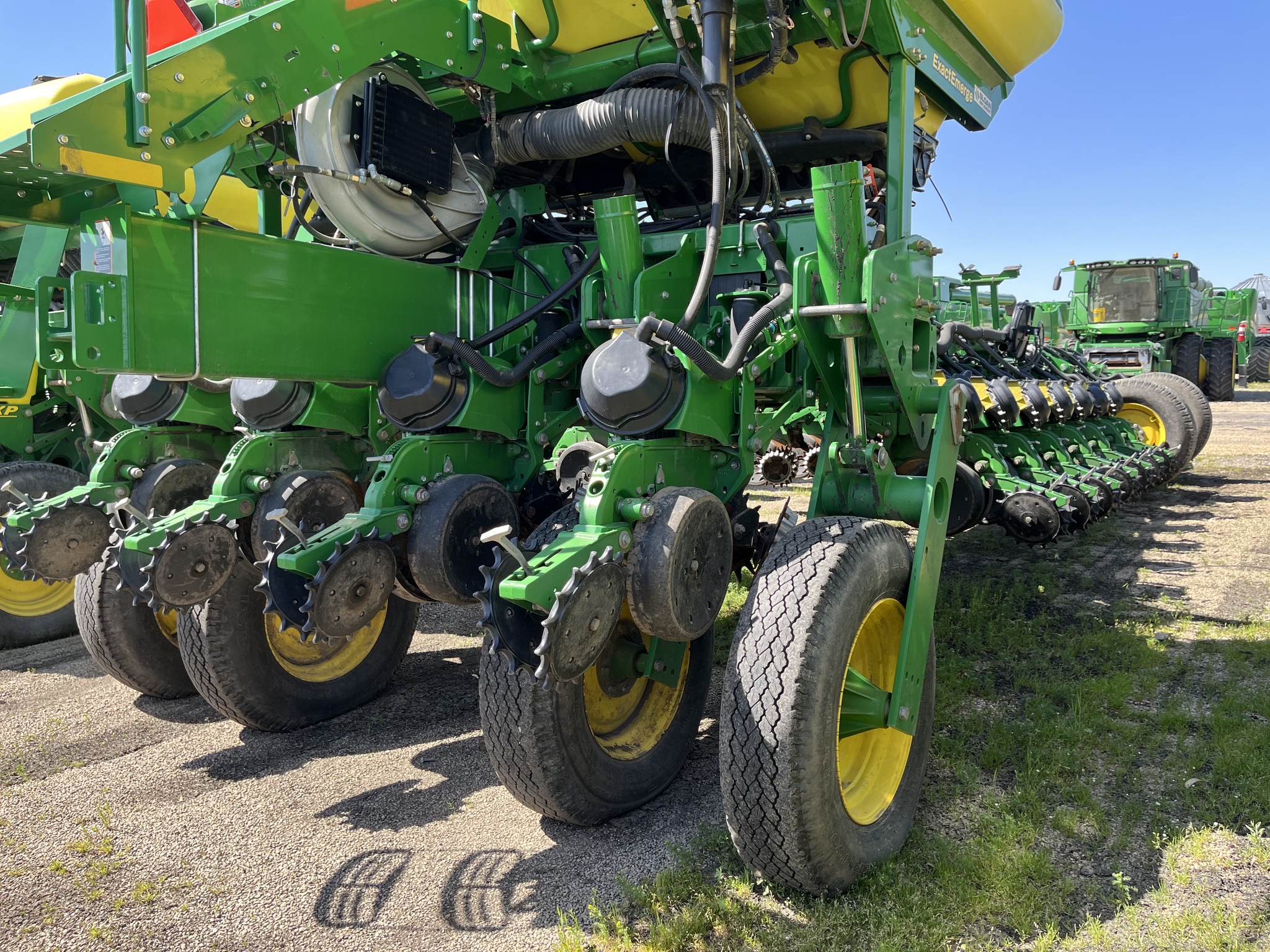 Used John Deere 1775NT #192666 | Sloan Implement