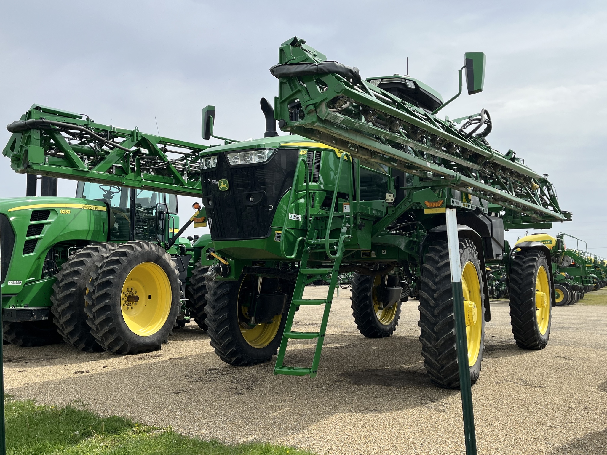 Used John Deere 412R #175046 | Sloan Implement